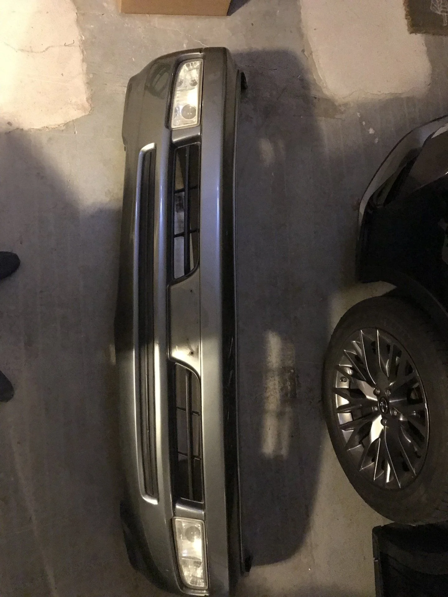 For Sale - 04 LX470 OEM Bumper | IH8MUD Forum
