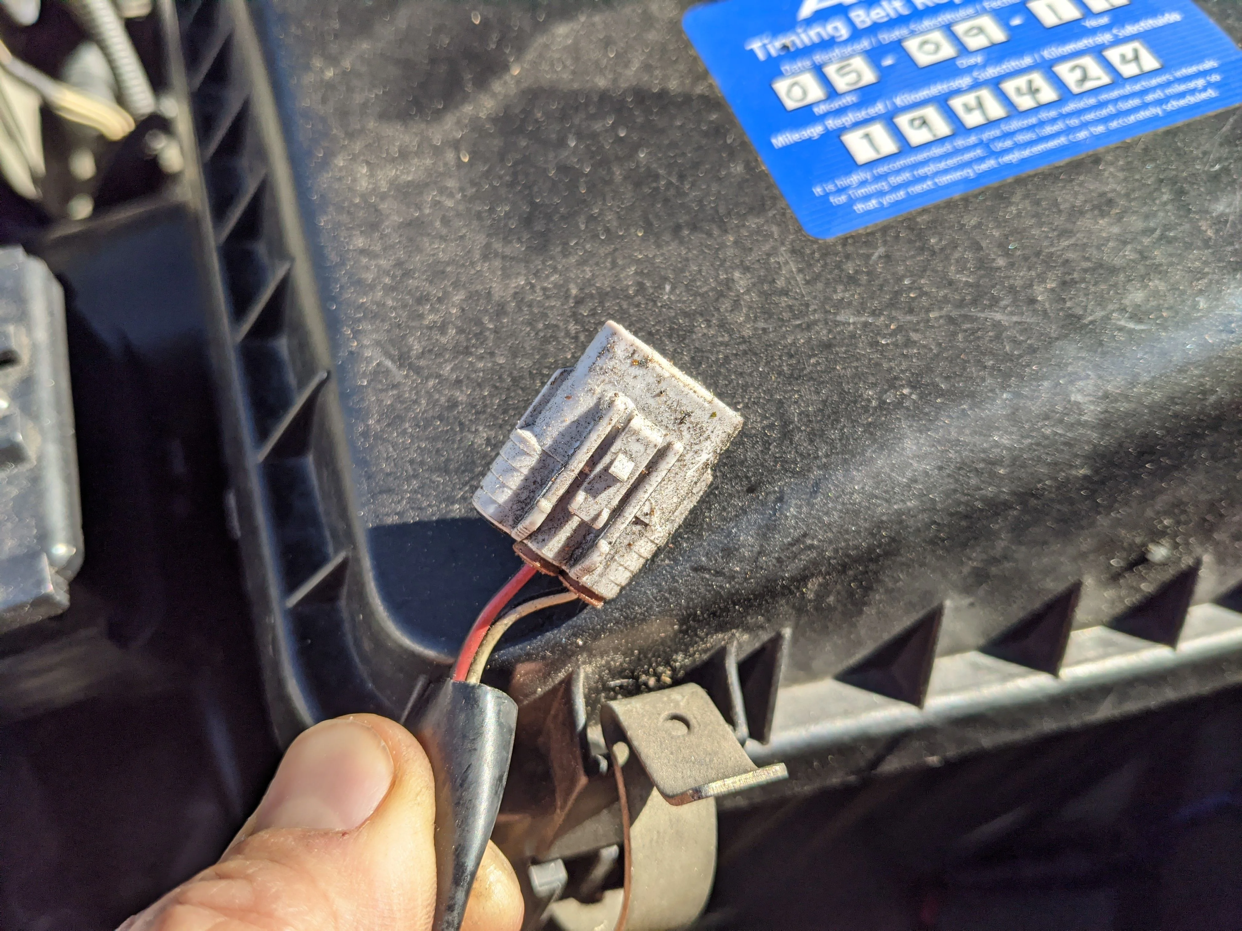 LX470 headlight connector.jpg | IH8MUD.com Forum | Toyota, Lexus & Off ...