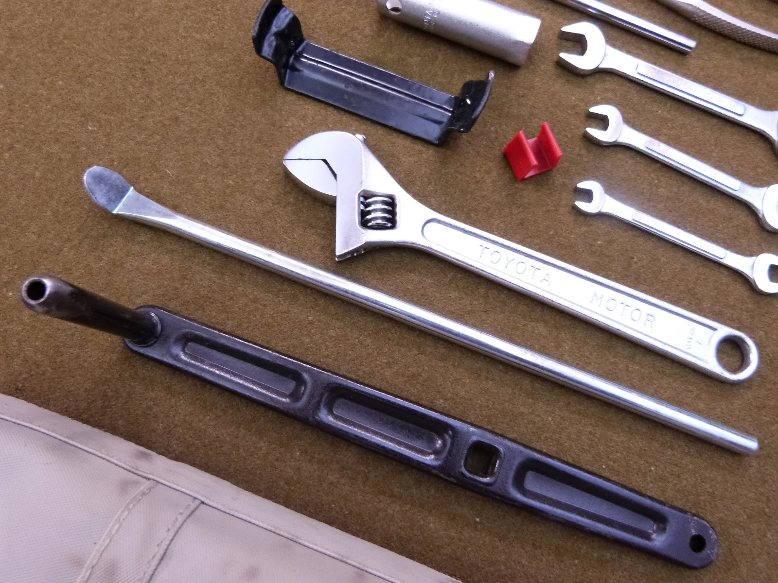 SOLD - 1983 Toyota Land Cruiser Tool Kit | IH8MUD.com Forum | Toyota ...