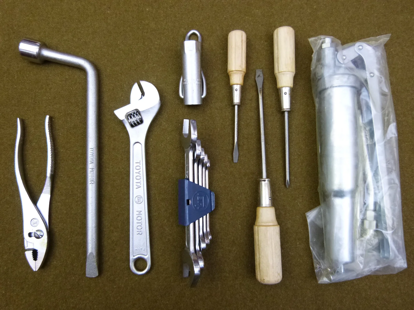 SOLD - 1964-66 Toyota TEQ Tool Box - Original Tool Kit | IH8MUD.com ...