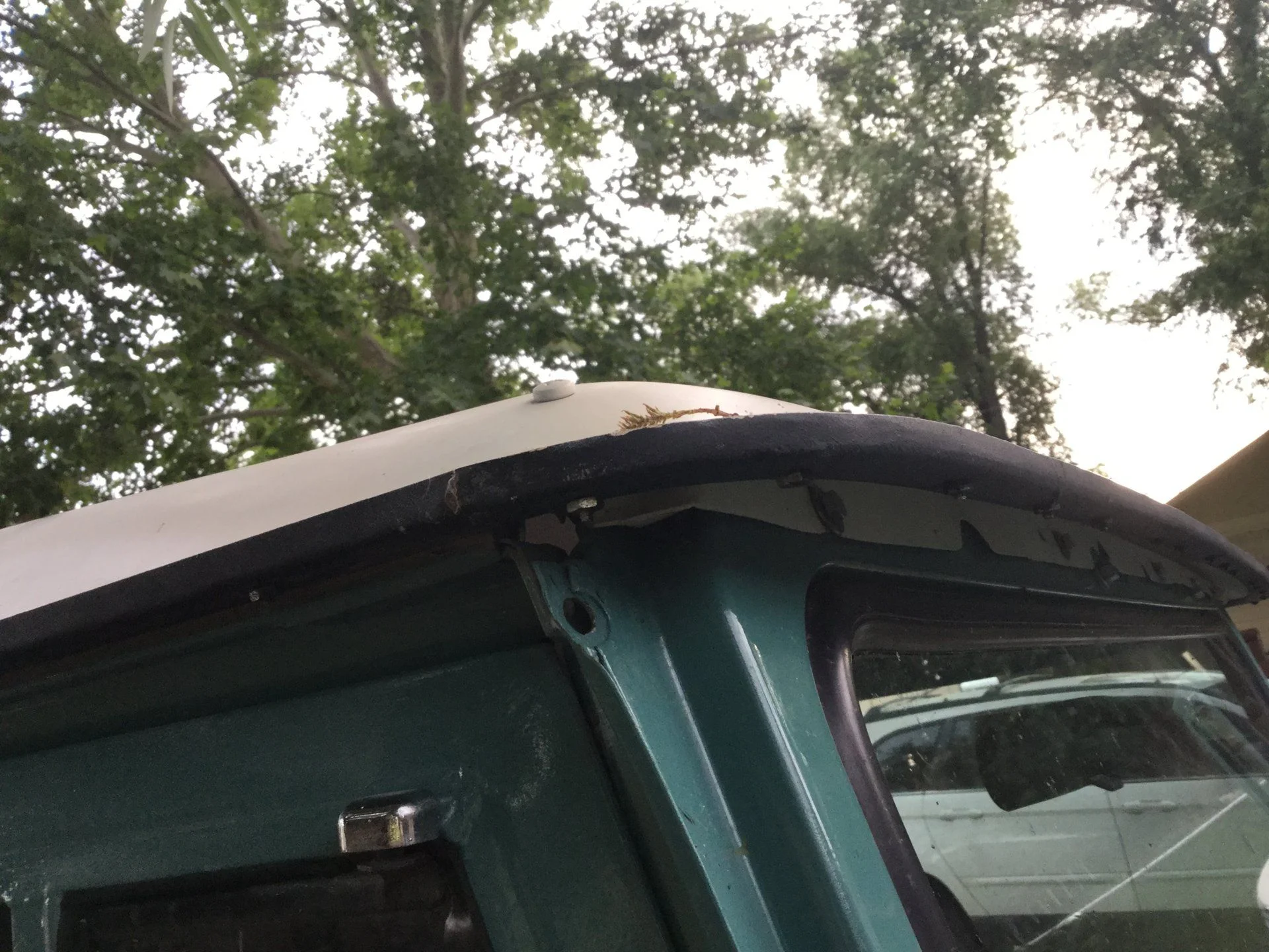 Roof corner | IH8MUD.com Forum | Toyota, Lexus & Off-Road Community ...