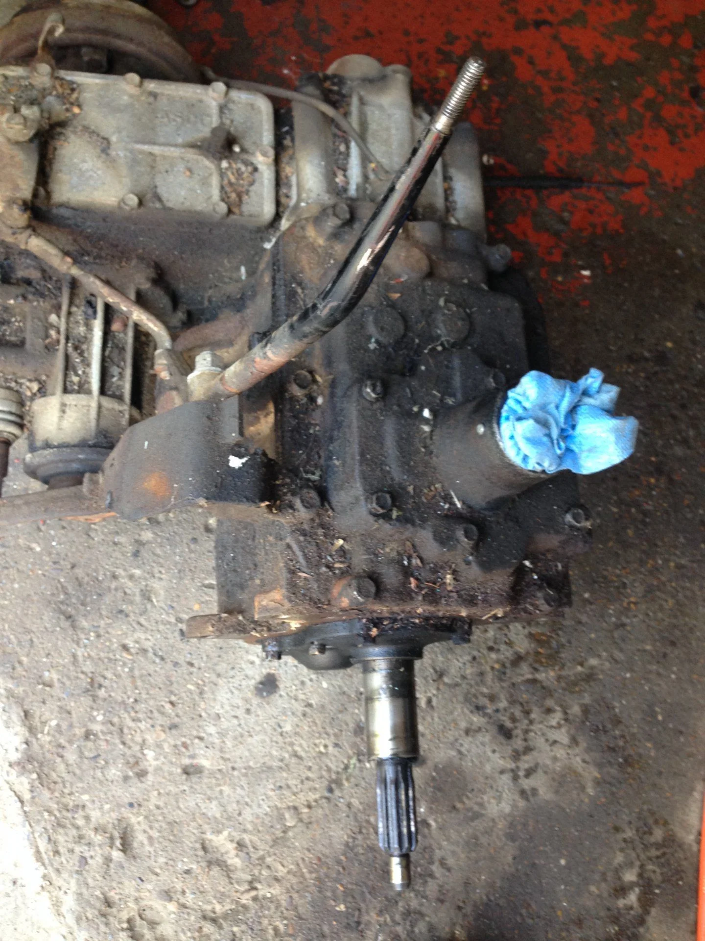 Transmission top view removed 1 | IH8MUD Forum