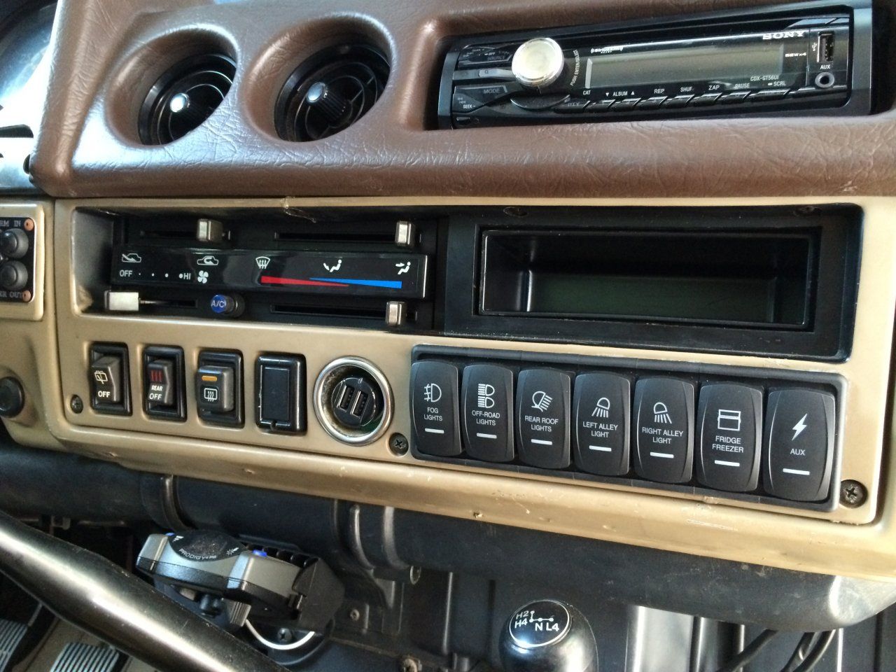 Wanted - FJ60 Dash Storage Bin "Sandwich Tray" | IH8MUD.com Forum ...
